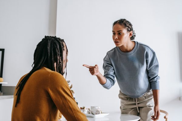 Cómo decir discutir en inglés o diferencia entre discuss y argue ...