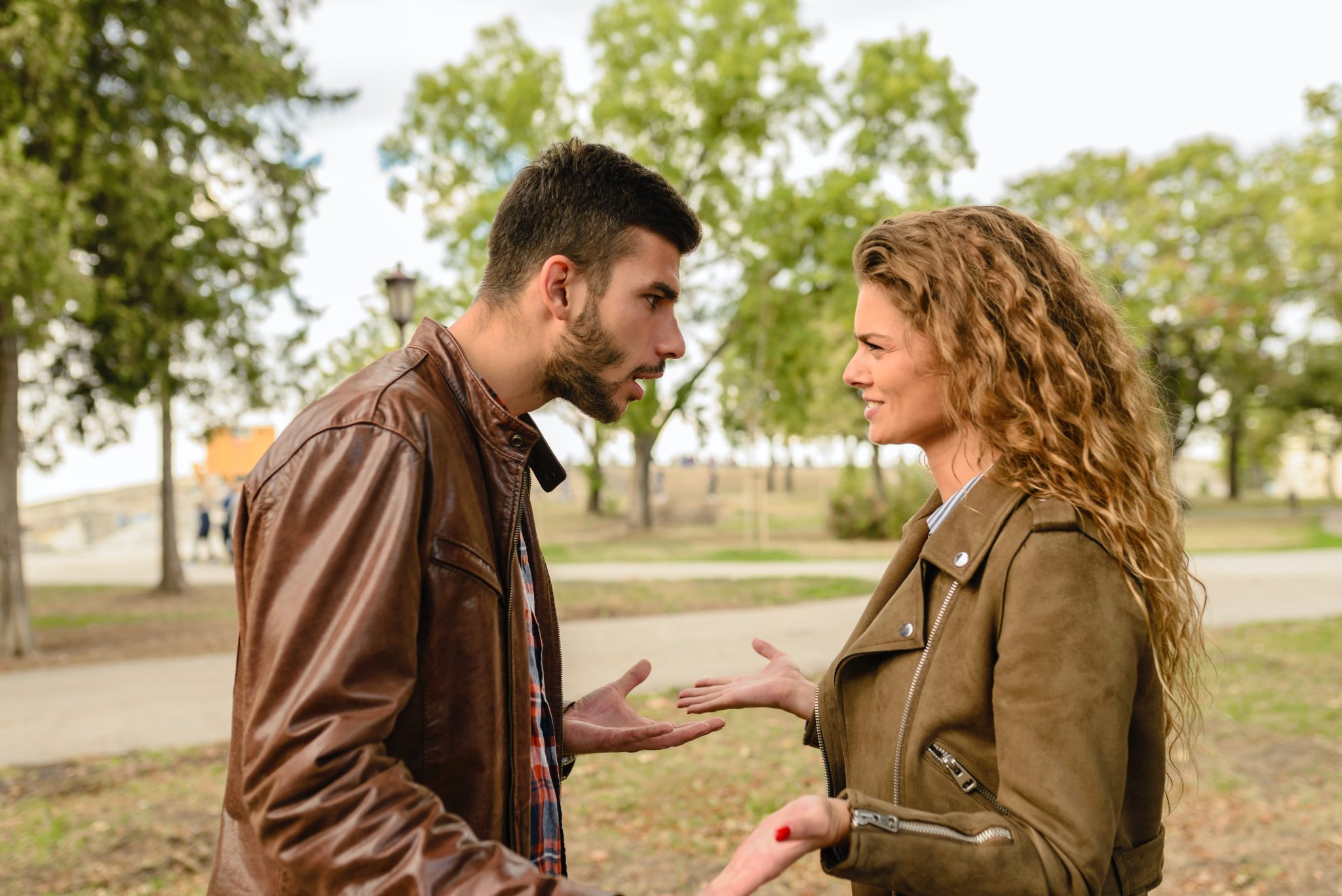 Cómo decir discutir en inglés o diferencia entre discuss y argue ...